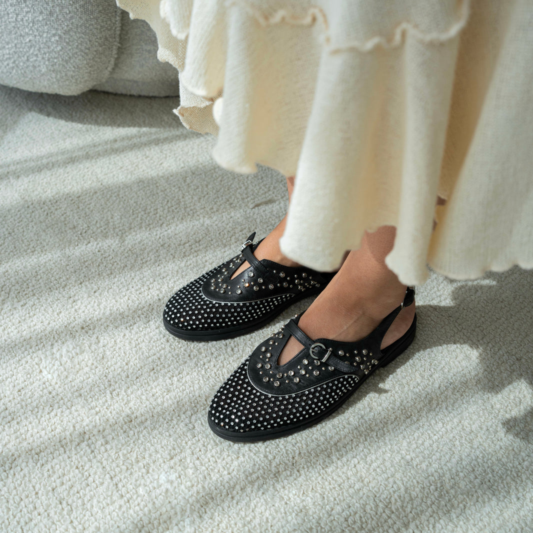 Shop High Quality & Comfortable Shoes for Women | Kuwait | KSA – THUNA